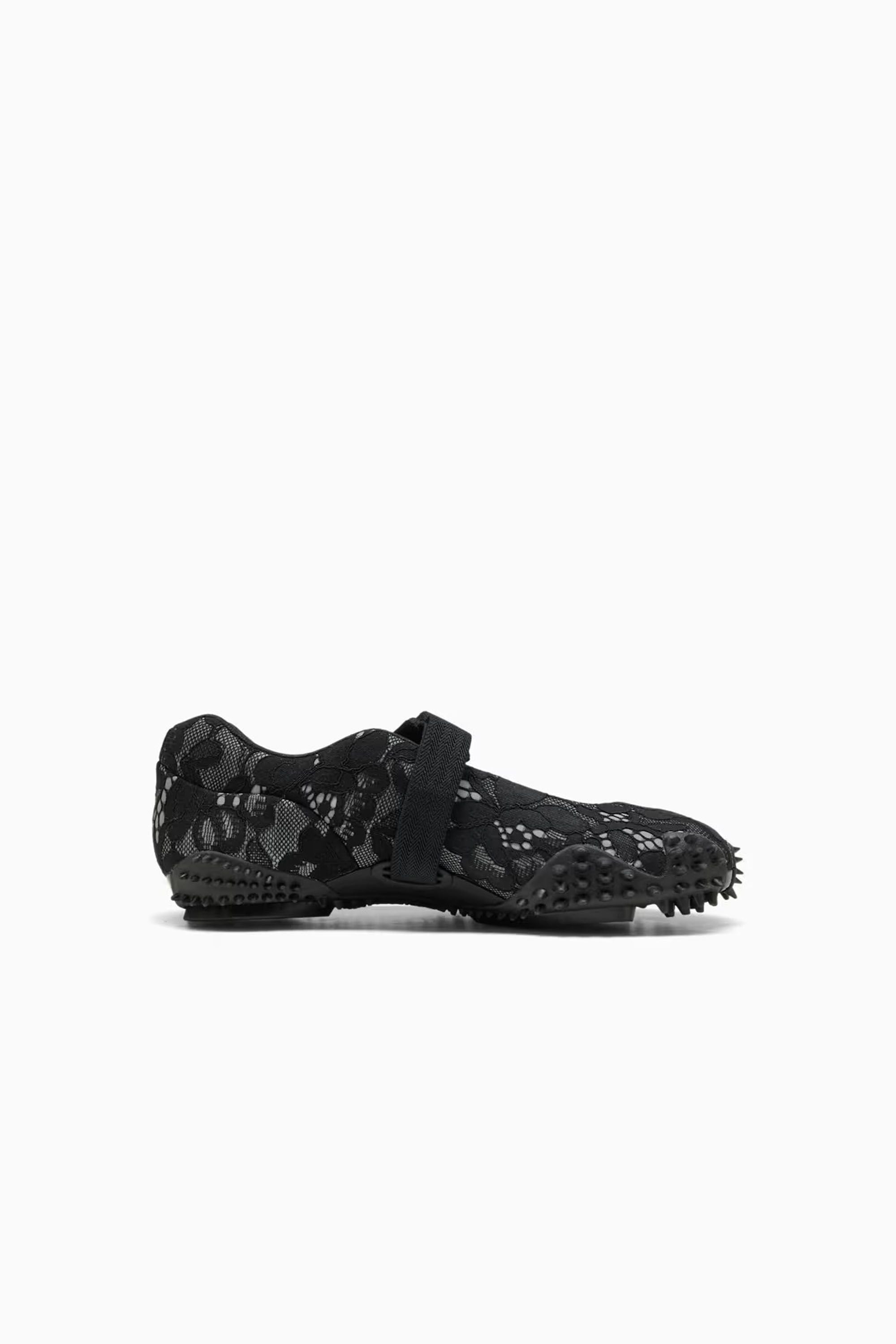 Mostro Fey Lace Sneakers Black – Karen Walker